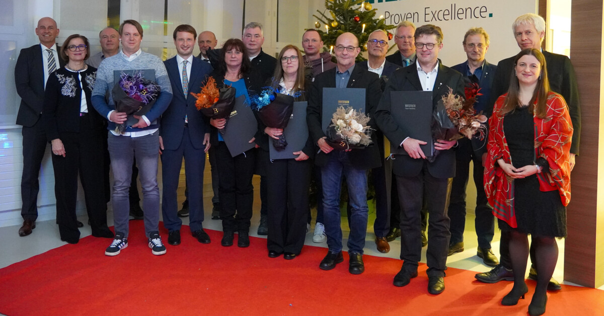 Honoring the jubilarians - NETZSCH Group